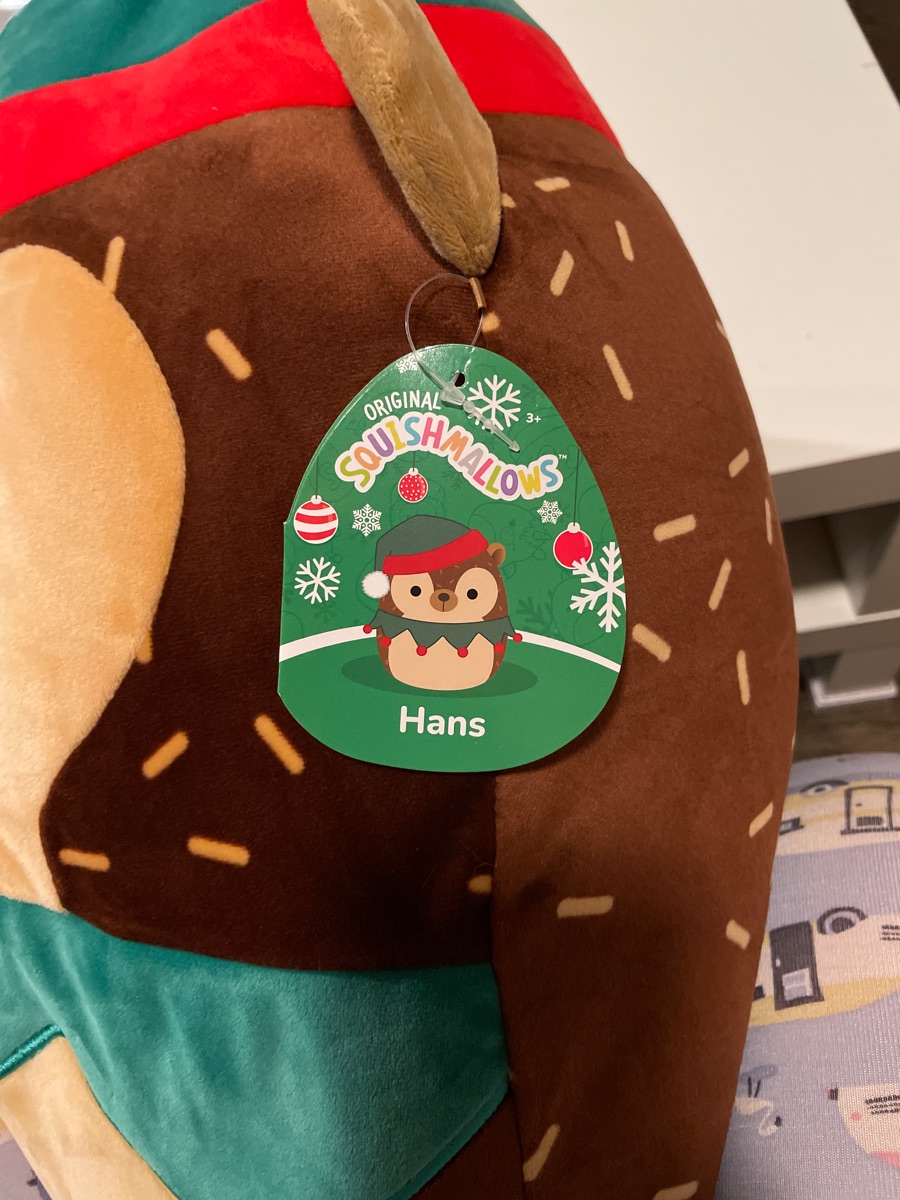 Hans (Elf) the Hedgehog Squishmallows Holiday 2022 | SquadApp