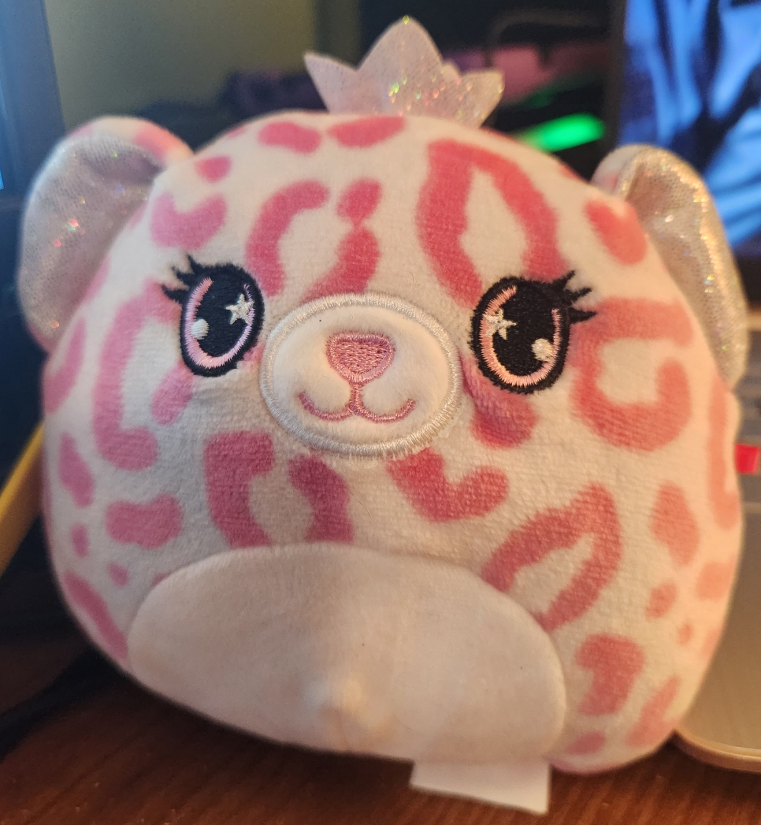 Brandi (Silver Crown/Ears) the Cheetah Squishmallows Mystery | SquadApp