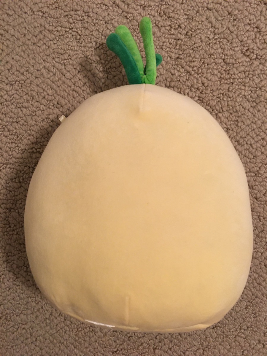 Isolde the Onion Squishmallows Veggie | SquadApp