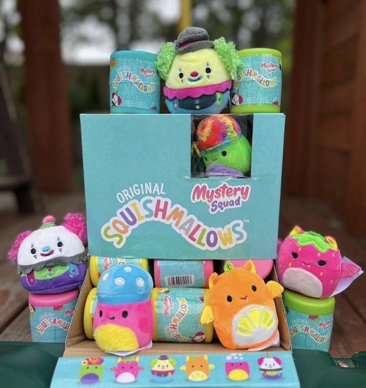 Mystery Capsule (Blacklight) the Capsule Squishmallows Blacklight ...