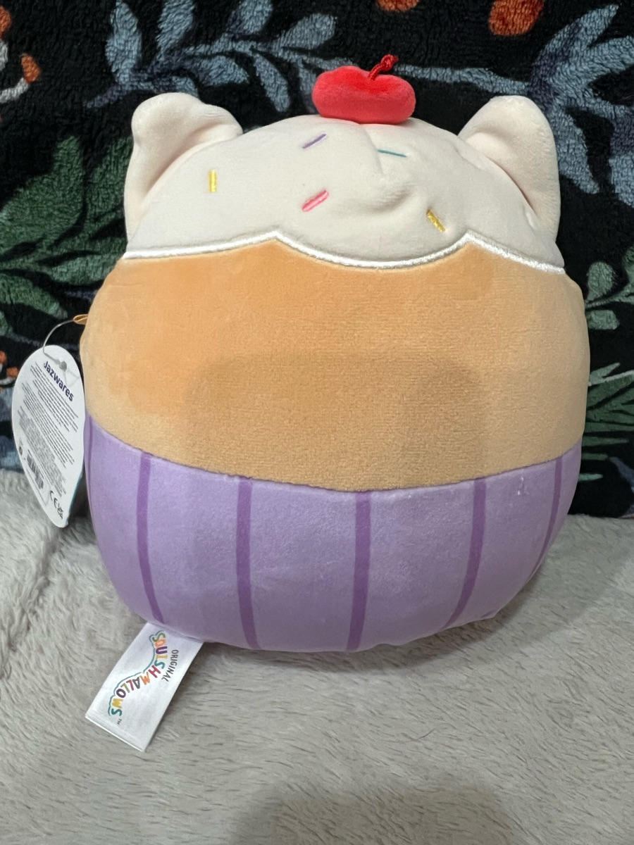 Miriam the Cupcake Cat Squishmallows Hybrid Sweets | SquadApp