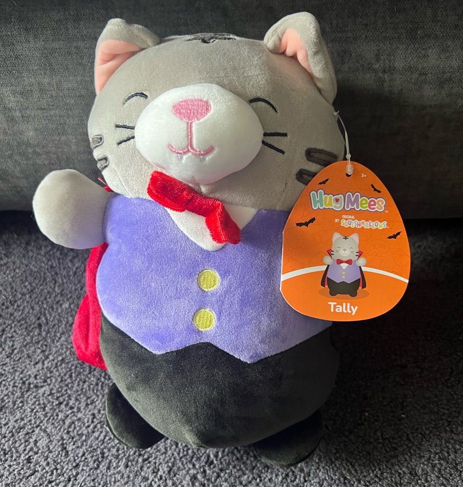 Tally (Vampire Hug Mees) the Cat Squishmallows Halloween 2024 | SquadApp