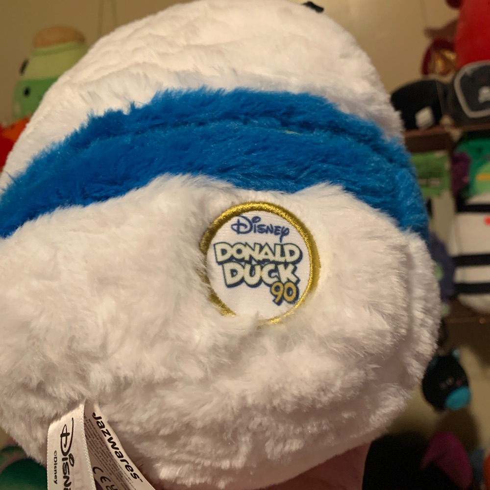 Donald Duck (Fuzz-A-Mallows) the Duck Squishmallows Disney | SquadApp