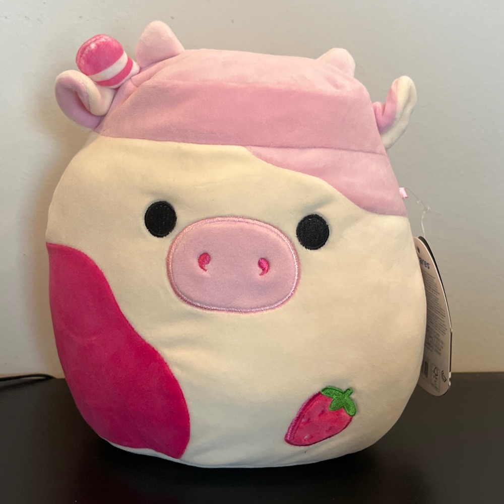 Caedyn (Strawberry Milk) the Strawberry Milk Cow Squishmallows Select ...