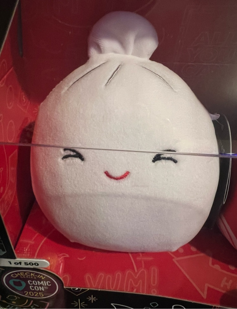 Dash (Closed Eyes) the Dumpling Squishmallows Check-In Series | SquadApp