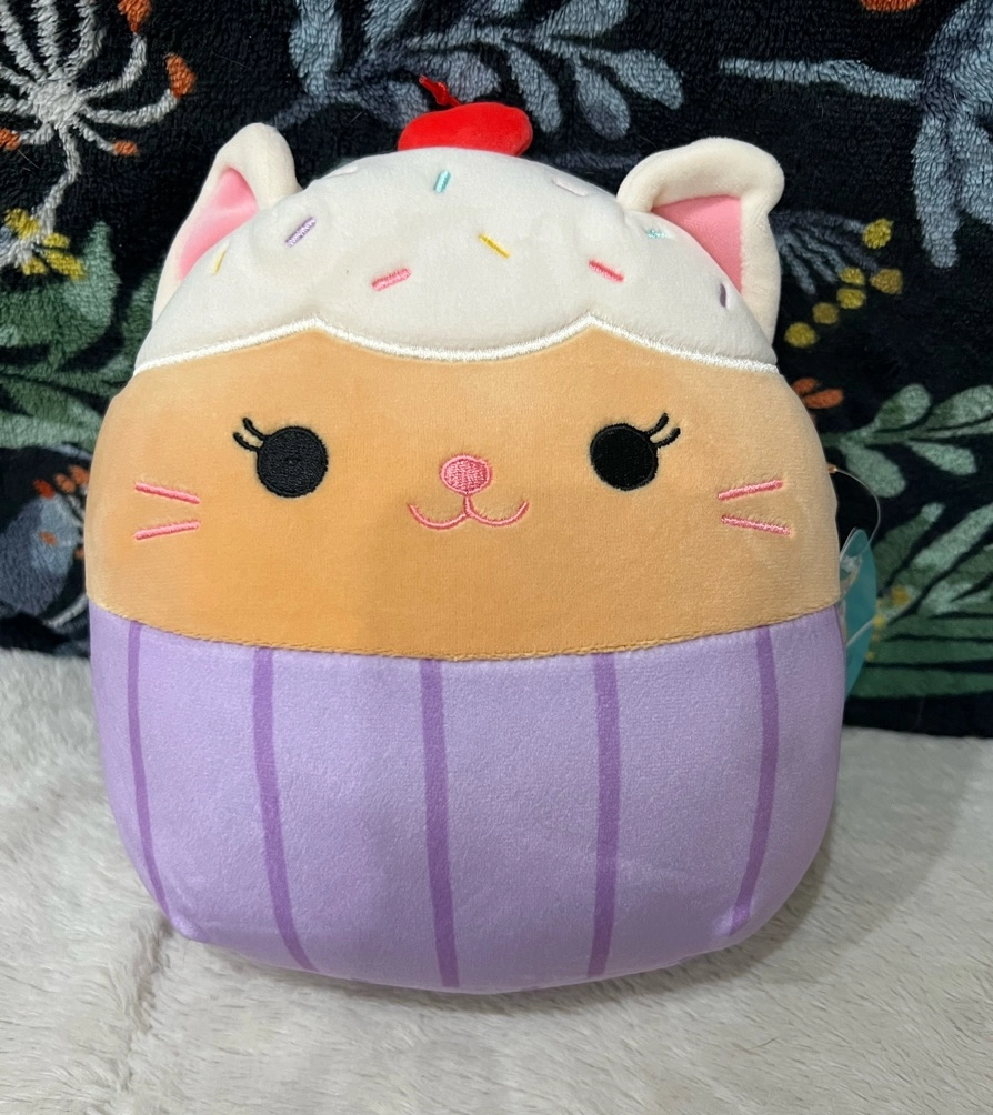 Miriam the Cupcake Cat Squishmallows Hybrid Sweets | SquadApp